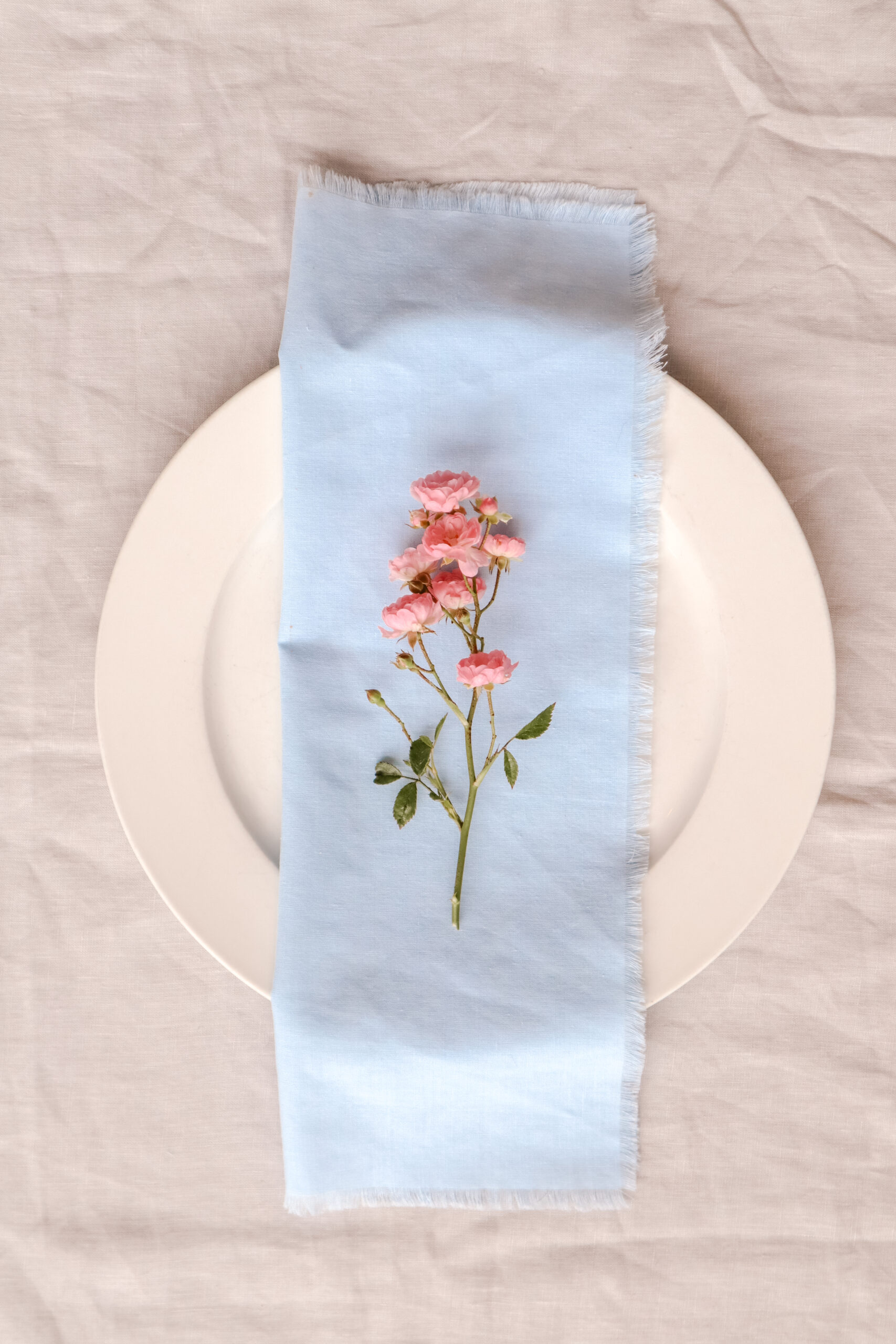 Worlds Easiest No-Sew Fringed Napkins Tutorial - Gathering Glee
